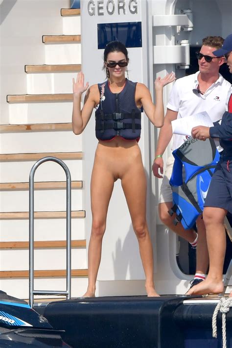 Image 3522913 Keeping Up With The Kardashians Kendall Jenner Fakes Skripke