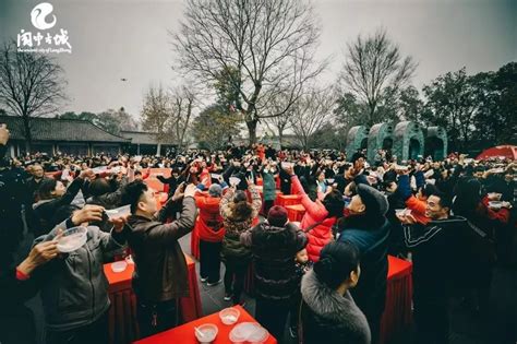 《光明日报》：请到阆中来过“最中国”的年——古城