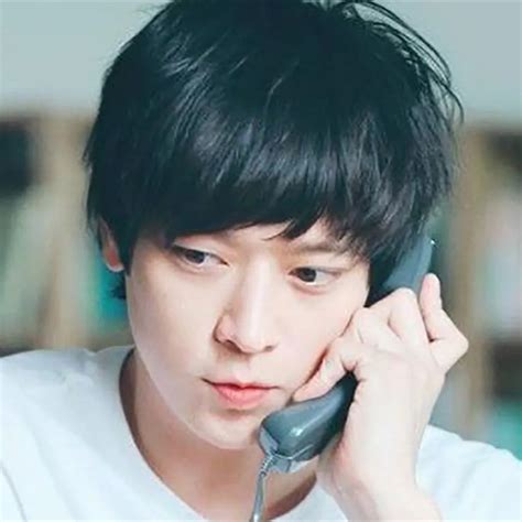 Profil Dan Biodata Kang Dong Won Aktor Kondang Yang Dirumorkan