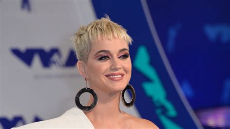 Stars With The Most Iconic Pixie Cuts