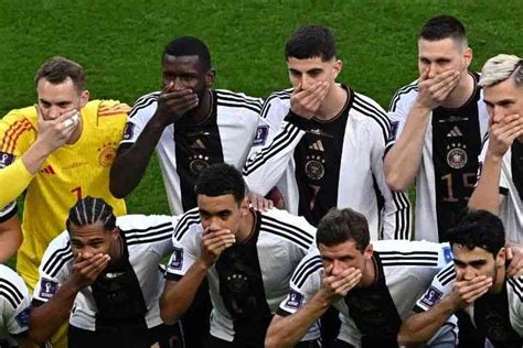 Aksi Tutup Mulut Jerman Di Kritik Oleh 3 Negara Pendukung Lgbt Halaman