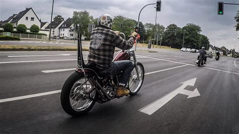 Meet And Greet With Zz Top Frontman Billy Gibbons • Thunderbike
