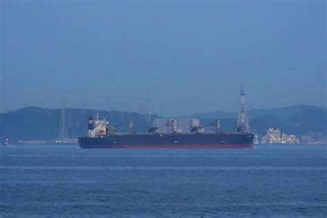 東京湾の風景 日本郵船のチップ船｢hokuetsu Century｣ Kazuhi49の船の写真館