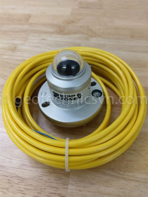Cảm Biến đo Bức Xạ Mặt Trời Pyranometer Cmp3