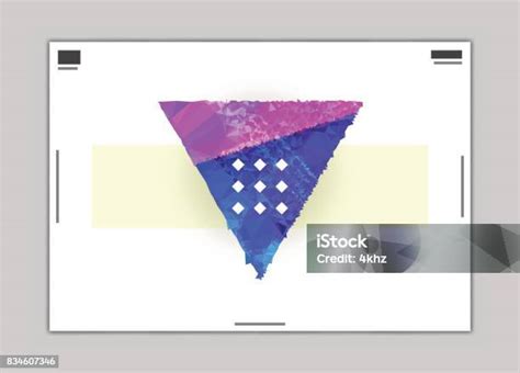 Templat Tata Letak Flyer Desain Grafis Abstrak Segitiga Polygon