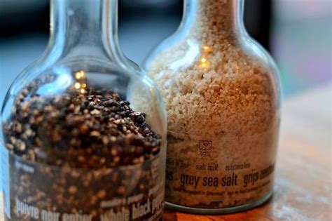 더쿠 승무원이 밝힌 기내에서 사라지는 ‘의외의 물건 1위