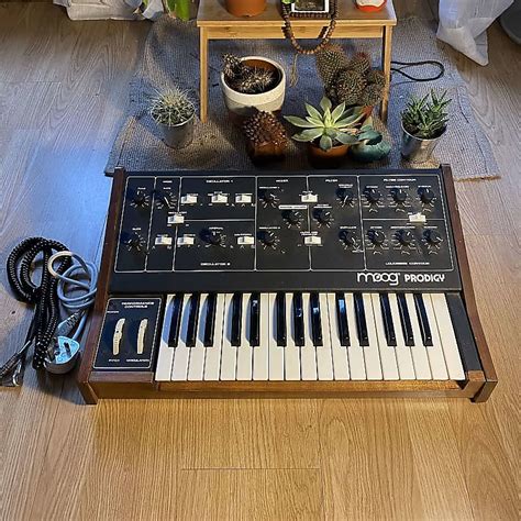 Matrixsynth Moog Prodigy Mk1 Monophonic Analog Synthesiser Sn 6183x