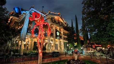 UPDATE Haunted Mansion Holiday WILL Return This Halloween Season