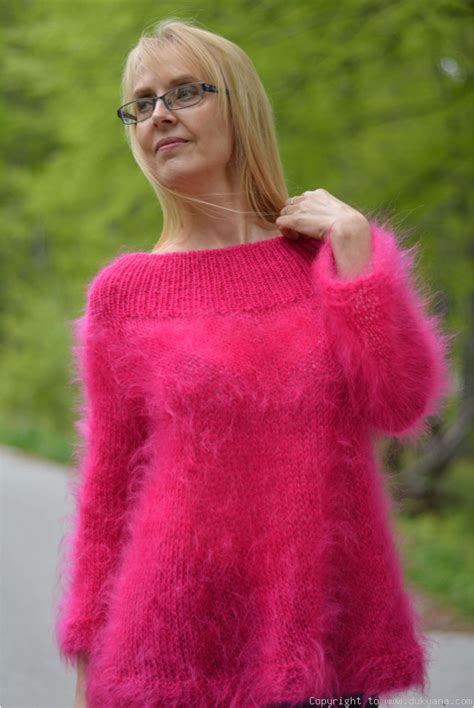 Off Shoulder Cropped Summer Mohair Sweater In Hot Pink Cr28