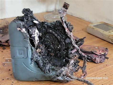 網紅狂推行動電源爆炸！業者道歉宣布「2序號」可免費換新