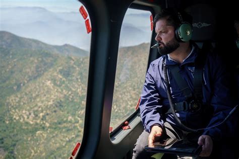 Presidente Boric Realiza Sobrevuelo Por Zona Afectada Por Incendios En