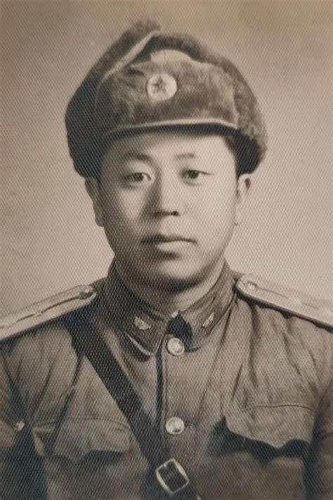 一家三代飞行员，两位二等功臣！