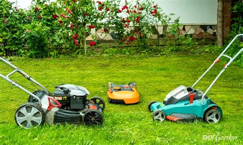 What Size Lawn Mower Do I Need For My Garden Uk Edition