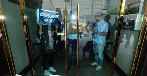 검찰이 법정서 공개한 뉴스타파 기자 문자 진위 논란
