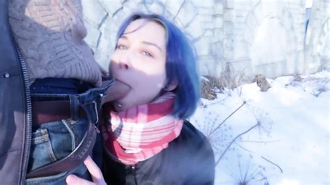 Risky Public Blowjob From A Teen Schoolgirl In A City Park Eporner