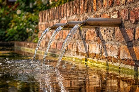 Brunnen Wasser Fließen - Kostenloses Foto auf Pixabay