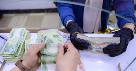 صرف رواتب في العراق لهذا الشهر