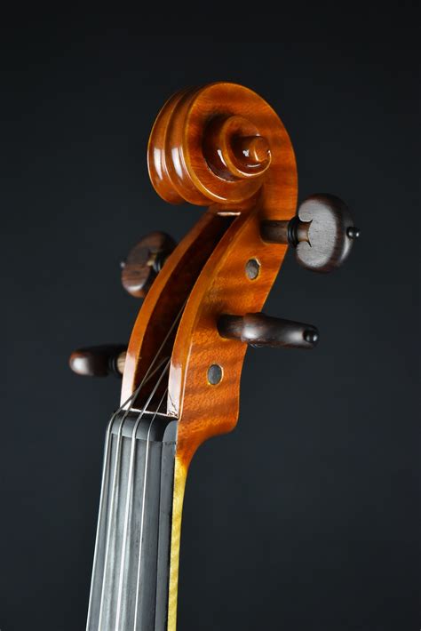 今注目のバイオリン製作者 Giulio Morassi氏お茶の水店カスタムオーダーバイオリン紹介 クロサワバイオリン新着情報