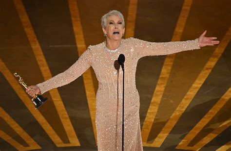 Uma Noite De Sucesso Para A Atriz Jamie Lee Curtis Que Ganhou Seu
