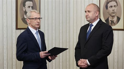 ПП ДБ върна изпълнен мандат за правителство Денков призова за плавен преход във властта