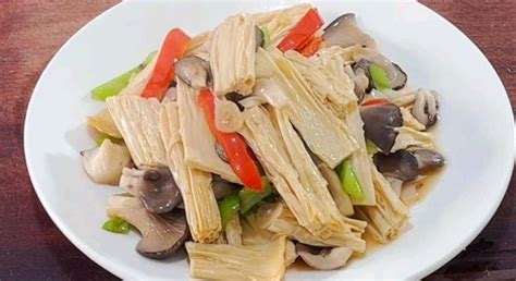 【蘑菇烧腐竹的做法步骤图，蘑菇烧腐竹怎么做好吃】快乐学美食anxg下厨房