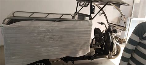 Jsa E Rickshaw Passenger E Cart Loader At ₹ 290000 In Kanpur Id