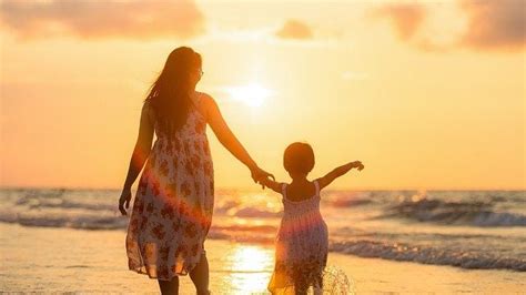 У Хмельницькому матір до смерті побила 4 річну доньку Факти Ictv