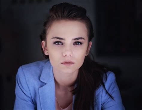 ბაჰარ შაჰინი ვინ არის ახალგაზრდა თურქი მსახიობი სერიალიდან მოპარული