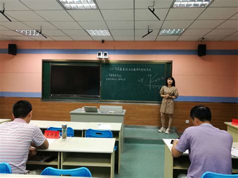 同台竞技展风采 观摩学习促进步县高中物理课堂教学评比活动在肥西中学举行