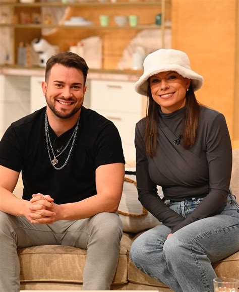 Francisco Monteiro e Márcia Soares trocam carinhos Trato te super bem