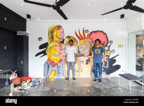 The Bart Brothers Doing A Wall Mural In Cebu City Philippines Stock