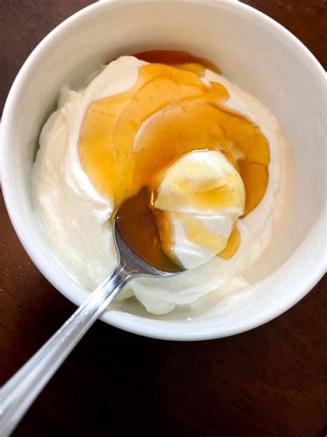 Honey Vanilla Greek Yogurt Flavored Sweetened Creamy Yogurt