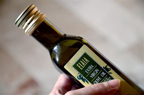 3 Ways To Choose Olive Oil Olive Oil Oils Types Of Olives