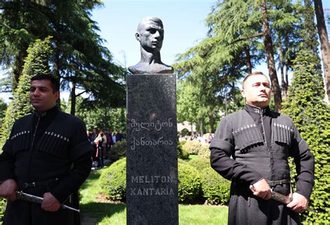 Mikheil 9 მაისი არის დღე როდესაც კაცობრიობამ ფაშიზმზე გამარჯვებით ახალი ისტორია დაწერა ამ