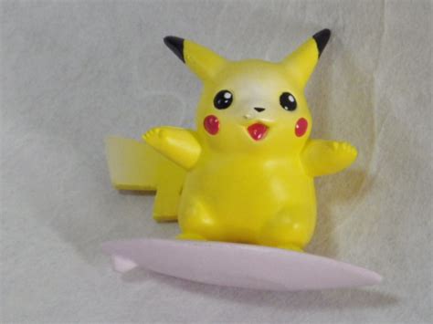Yahooオークション ポケモン「なみのりピカチュウ」 モンコレ 同梱