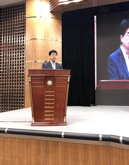 李维森为全国测绘地理信息技术装备展致开幕词 泰伯网 李维森为全国测绘地理信息技术装备展致开幕词 泰伯网