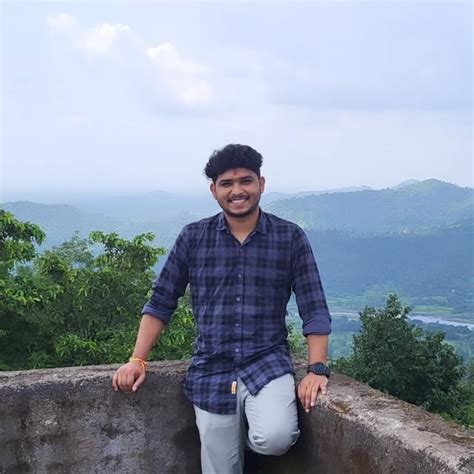 Hiren Patel Hiren Patel 97 • Threads Say More