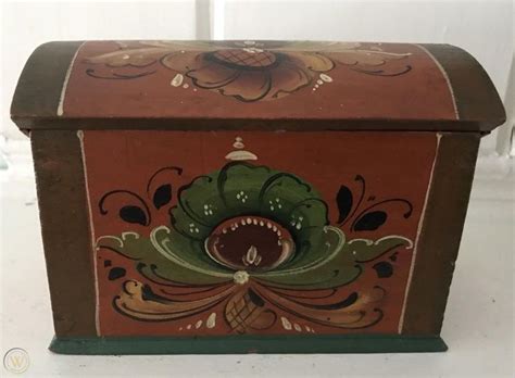 Antique NORWEGIAN ROSEMALED CHEST Vintage PAINTED CASKET Old NORWAY Box