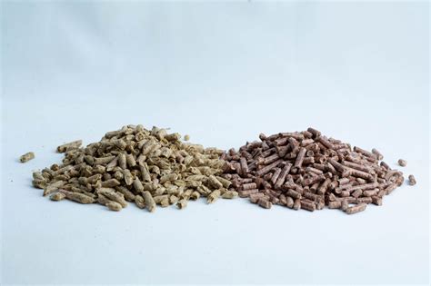 Masters Mix Blend Of Hardwood And Soy Hull Pellets