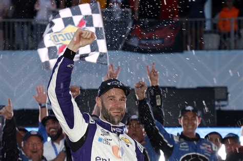 Shane Van Gisbergen Making Nascar Oval Debut In Irp Trucks The