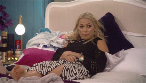 Amelia Lily R Celebsoles