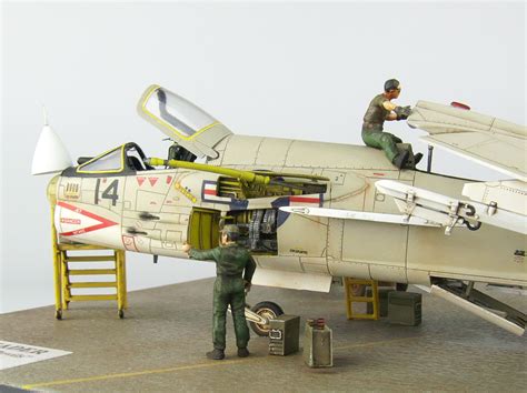 Plastikowy Model Pokładowego Samolotu Myśliwskiego F 8e Crusader