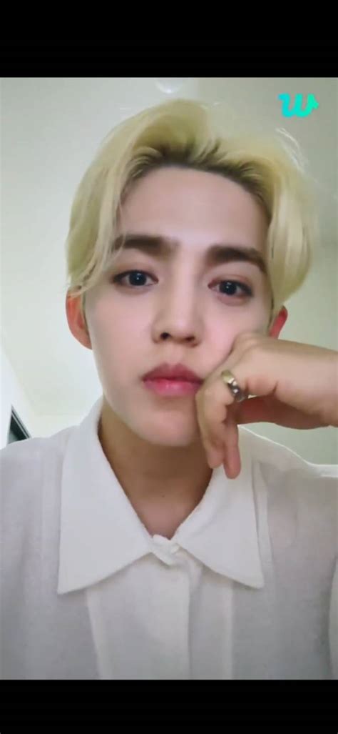 Seventeen Community Posts 是生活间隙也要见面的的克拉队长啊 怎么不爱酷酷💟💎