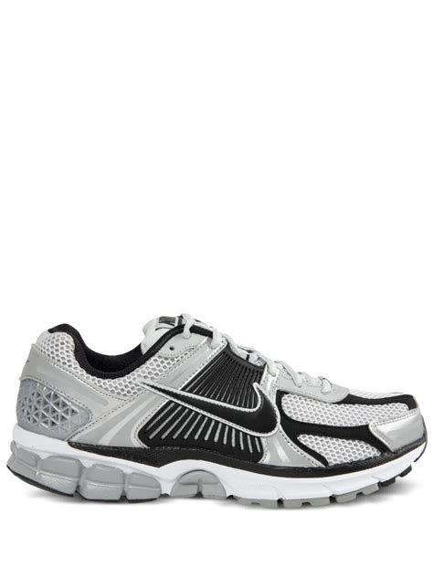 Nike NIKE ZOOM VOMERO 5 | Grey | FARFETCH UK
