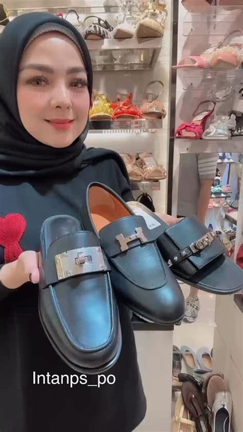 Intan Ps Intanfashionps Is An Online Consignment Platform We Are Not Affiliatedassociated