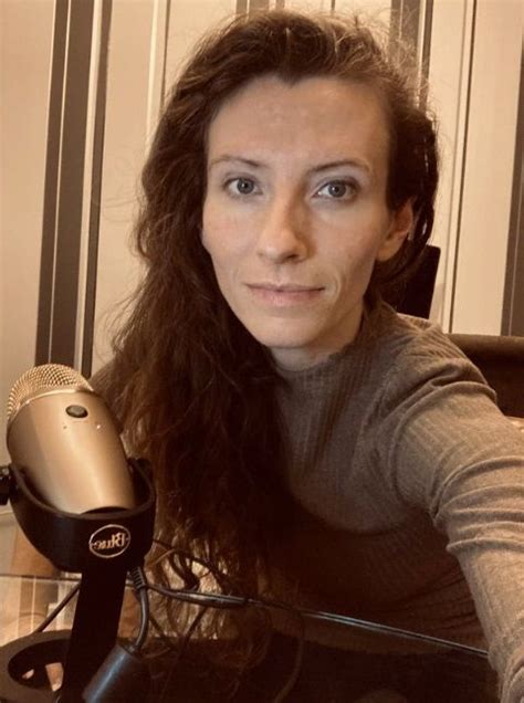 Sexperte Zegt Dat Vrouwen Seksspeeltjes En Natuurfilmpjes In De