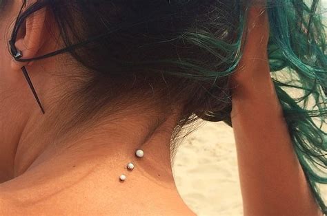 26 Strikingly Unconventional Body Piercings To Try