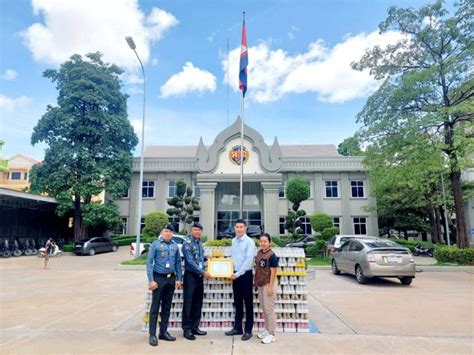 សារព័ត៌មាន កម្ពុជបុត្រ Kampuchbot News អាវុធហត្ថ រាជធានី ភ្នំពេញ សម្តែង នូវ ការ ថ្លែងអំណរគុណ