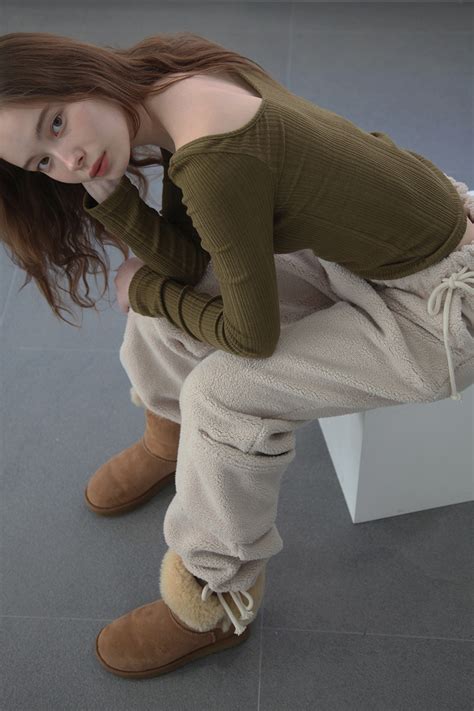 감각적인 디테일이 돋보이는 감도 깊은 취향 셀렉트샵 29cm