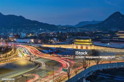 서울 대한민국 광화문광장과 경복궁의 밤도시 스카이라인 0명에 대한 스톡 사진 및 기타 이미지 0명 경복궁 공중 뷰